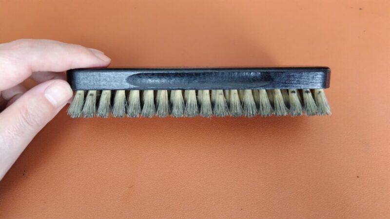 DONOK ワイドブリストルブラシ（近藤 豚毛ブラシ）をレビュー｜初心者におすすめの靴磨き用ブラシを解説