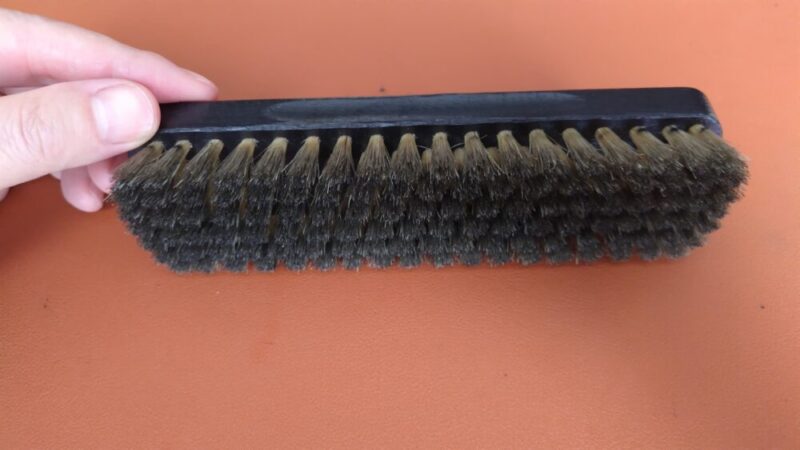 DONOK ワイドブリストルブラシ（近藤 豚毛ブラシ）をレビュー｜初心者におすすめの靴磨き用ブラシを解説